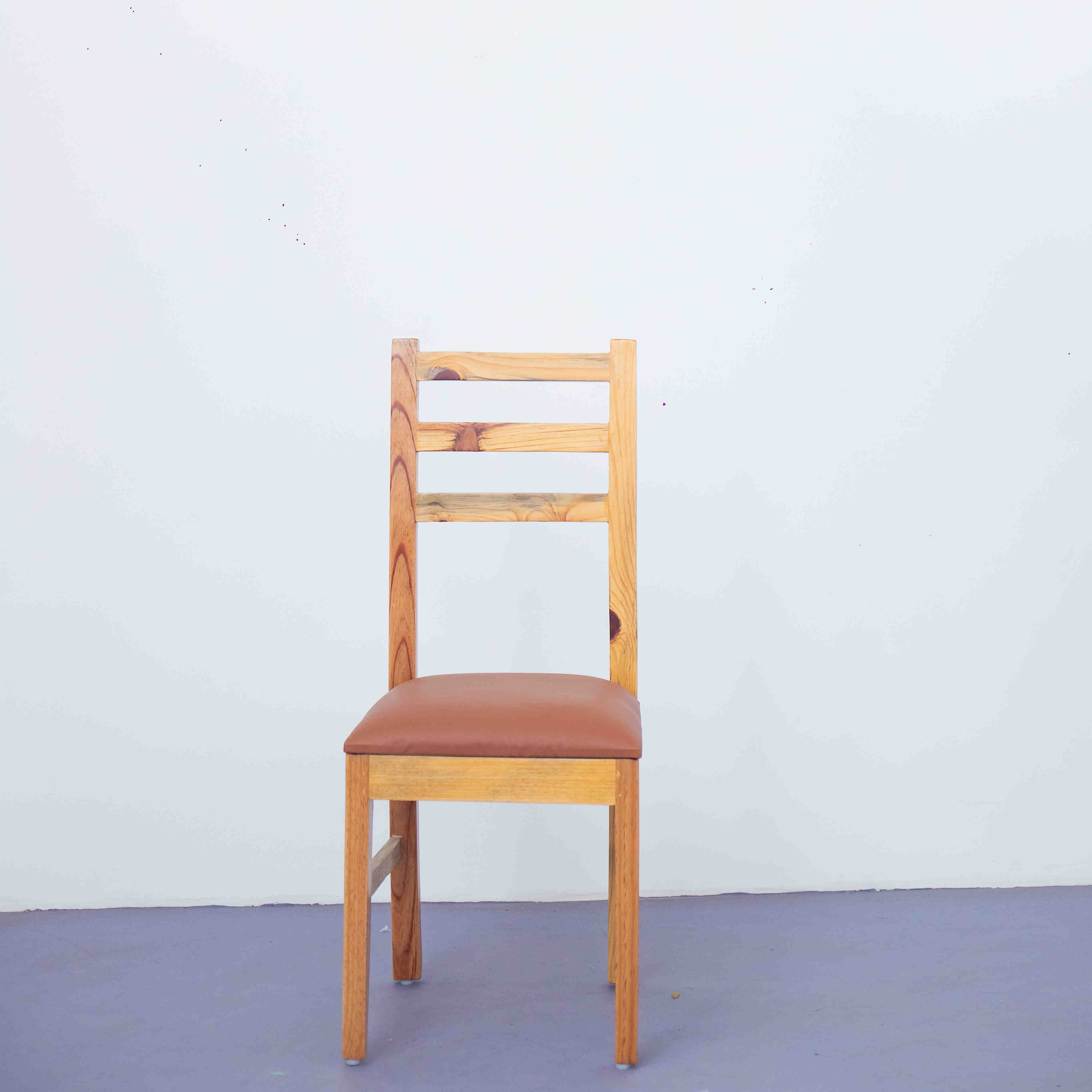 Nuri Chair